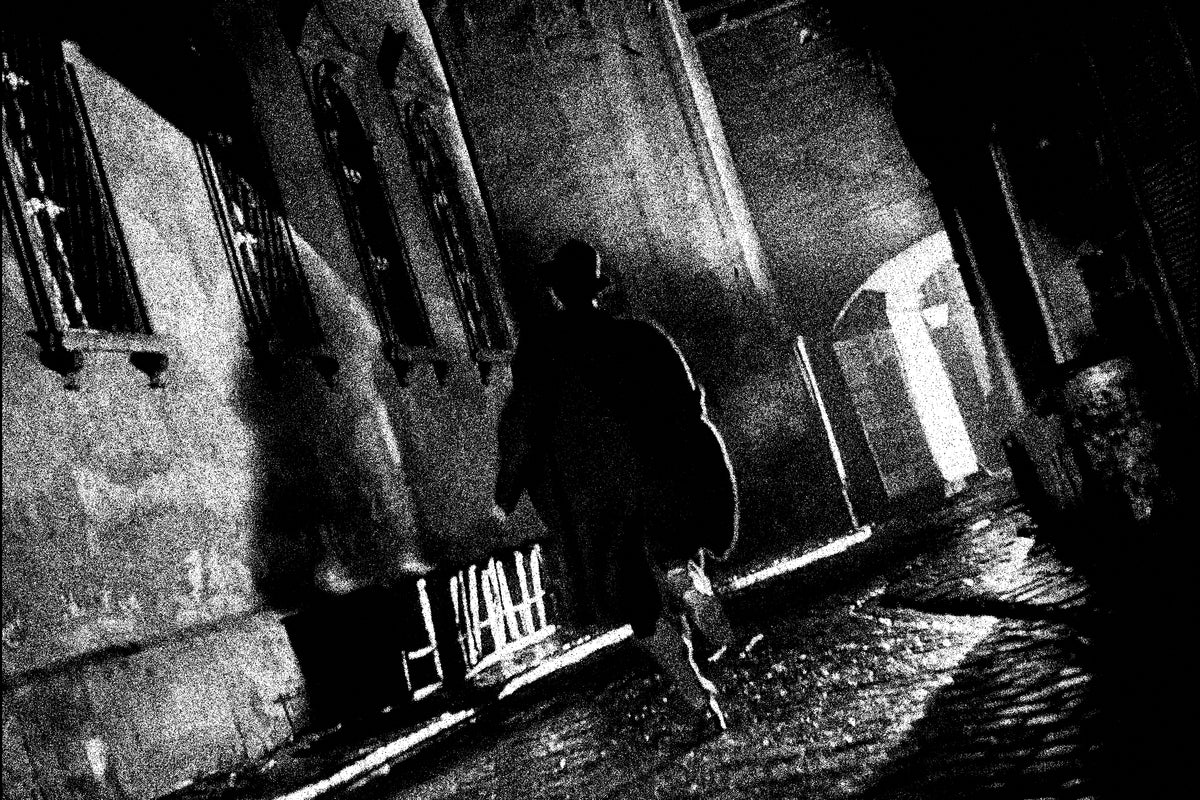 The Tilt That Changed Cinema: A Short History of the Dutch Angle – Film ...